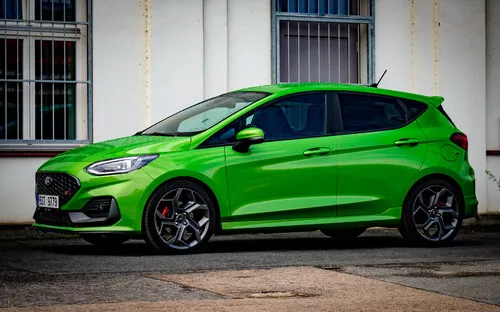 Ford Fiesta (2022-2023) Specs | CarSpecsLab
