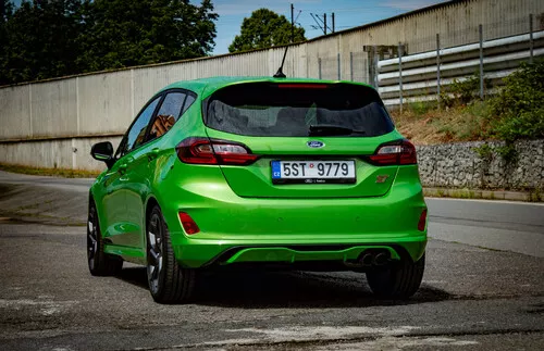 Ford Fiesta (2022-2023) Specs | CarSpecsLab