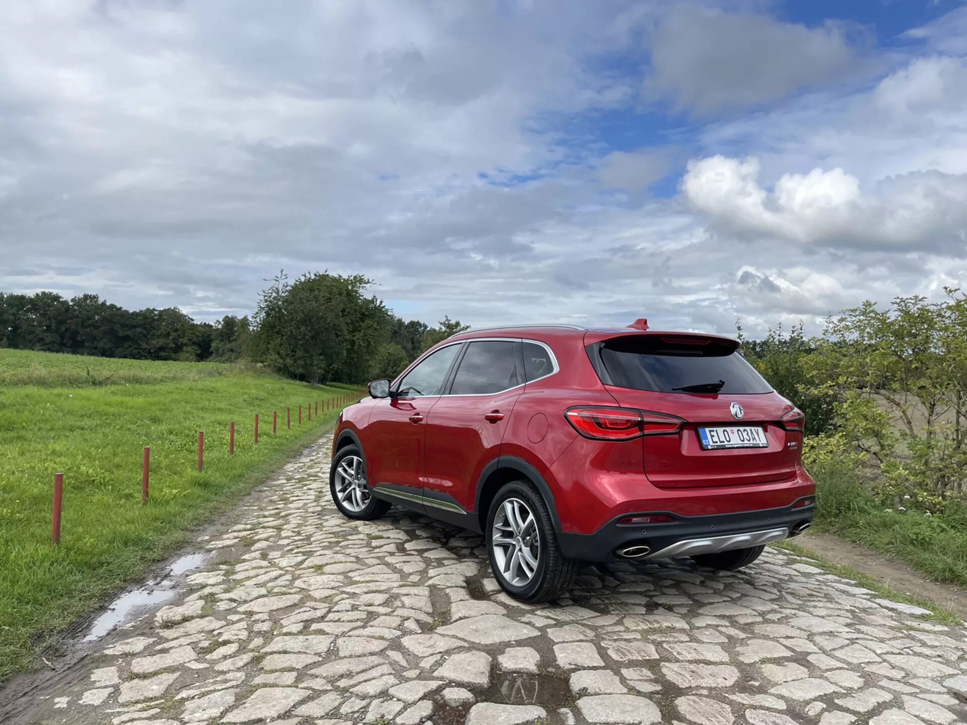 MG HS Specs, engines, generations